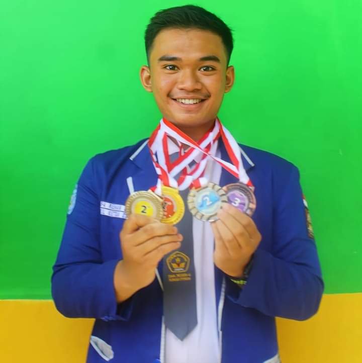 Siswa SMA Negeri 4 Sungai Penuh Raih Mendali Dalam Ajang Olimpiade IPS ...